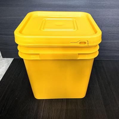 China Leak Proof Stackable Square Plastic Pails With Lids Metal Handle for sale