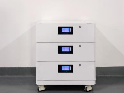 中国 48V 500Ahの積み重ね可能なリチウム電池ライフポ4は6000サイクル時間を詰める 販売のため