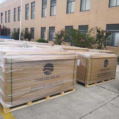 Cina cellula del pannello solare Mono-facciale di 680w 132Cells 210mm mezza 25 anni della garanzia di servizio dell'OEM per residenziale in vendita