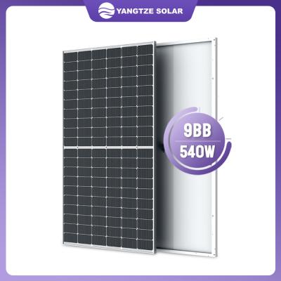 Cina mono pannello solare facciale 24v con la struttura nera completa anodizzata 540W Coefficiency in vendita