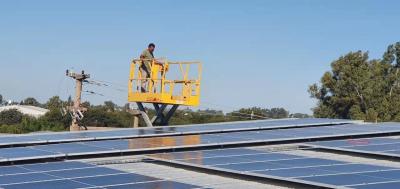 Cina Sistema di energia solare off-grid da 50 kW pannello solare a silicio monocristallino montaggio a terra batteria agli ioni di litio MPPT uso domestico in vendita