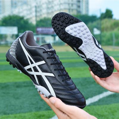 Cina Training Professional Best Leather All Ages Soccer Football Cleats Fustal Shoes in vendita