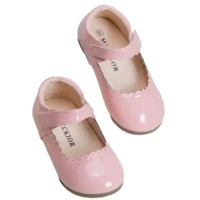 中国 2023 New Stylish Leather Bow Cute Sweet Flat Dancing Princess Baby Girl Shoes 販売のため