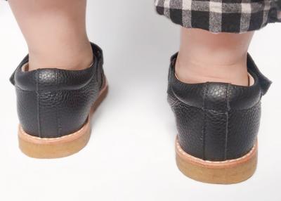 China Het Leerbaby van Outsole van de zomerjongens Rubber het Lopen Schoenen Te koop
