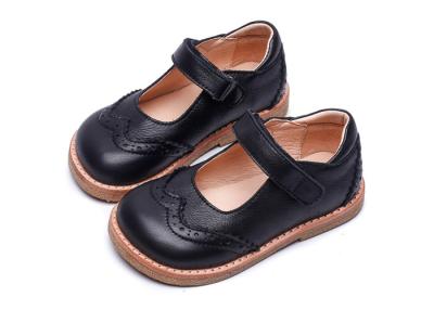 中国 女の子の学校の服SOEKIDYの流行の子供の靴 販売のため
