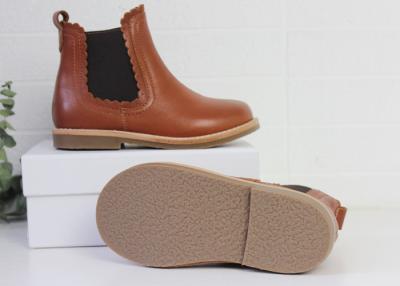 China Sapatas à moda das crianças do estilo do palhaço do couro envernizado à venda