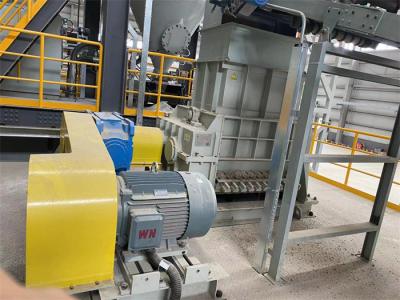 China Zweizahnige Walzmaschine Kleierziegelmachmaschine Walzmaschine zu verkaufen