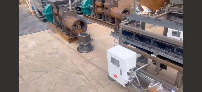 China Mini Vacuum Extruder For Manual Clay Solid Bricks Making Lightweight And Powerful for sale