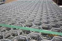 China Refractory Lining Metal Hex Mesh AISI304 Hexagonal Mesh Grid for sale