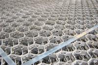 China Tortoise Shell Mesh AISI 304 Hex Mesh For Refractory With 2mm Thickness for sale