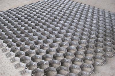 China 2 mm Hexmesh Refractory Hex Grid And Flex Metal Refractory Lining (Rede hexadecimal refratária e revestimento refratário de metal flexível) à venda
