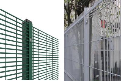 中国 Vは50x50mmを3Dが塀を曲げた囲う溶接された網の50x100mm側面図を描いた 販売のため