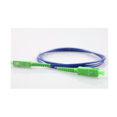 Cina LSZH/PVC Guarnizione esterna Cordone di patch in fibra ottica G657A2 Sm 2.0/3.0mm Sc APC Simplex/Duplex in vendita
