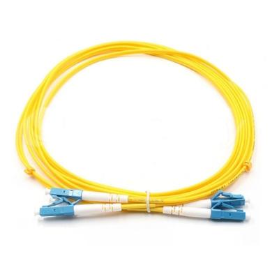 Китай SC/FC/LC/ST/MTRJ/MU/DIN UPC APC оптоволоконный внутренний патч-шнур для связи продается