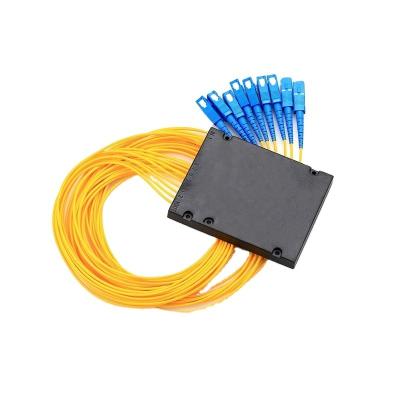 Cina ABS Box Optical PLC Splitter 1X32 1X8 1X16 per la fabbricazione di cordoni a fibra in FTTH in vendita