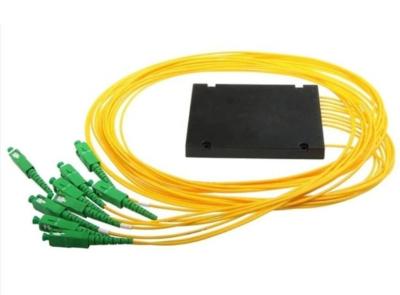 Cina SC APC/UPC Connector Type ABS PLC Splitter per FTTH 1*2 1x4 1*32 in scatola ABS in vendita