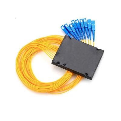 Cina 1X8 SC UPC Fibra ottica mono-modo ABS BOX PLC Splitter per la fabbricazione di cordoni di fibra in vendita