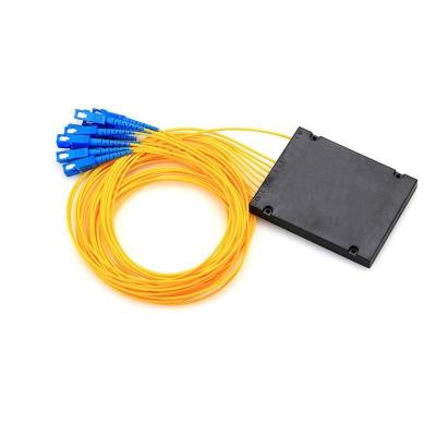 Cina 1X8 SC UPC Fibra ottica mono-modo ABS BOX PLC Splitter per la fabbricazione di cordoni di fibra in vendita