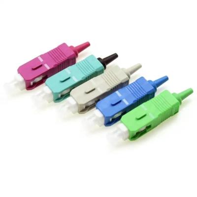 中国 FTTX 0.9mm/2.0mm/3.0mm シングルモード・シンプレックスSC APC ネットワークによる光ファイバーコネクタキット 販売のため