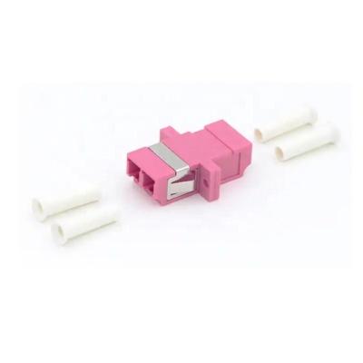 Cina OM3 LC Adapter Connector Type Split PBT Connector in fibra ottica per FTTH in vendita