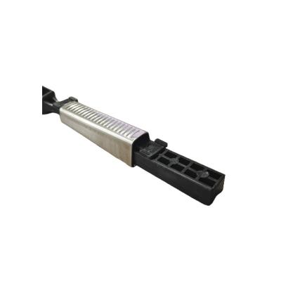 Cina FTTH Nylon e Metal Flat Wire Fiber Optic Cable Clamp con materiale di nylon Introduzione in vendita