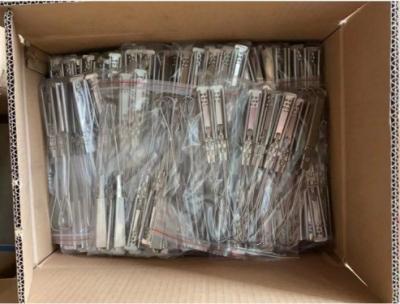 Cina 1.5KN Capacità di carico SS201 SS304 Material Fiber Optic Cable Clamp for Overhead in FTTH in vendita