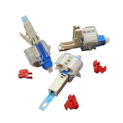 中国 SC UPC ドロップケーブルフィールド終止光ファイバー 急速接続器 スナップオンブートタイプ 販売のため