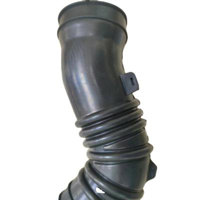 Cina OEM 17881-0C010 Rubber Air Intake Hoses for Toyota Tacoma 4 Runner 1995-2000 2.4L 2.7L in vendita