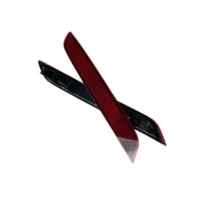 China Hot Sale X03B-53011103 for Leading Ideal L7 24th Model Right Rear Bumper's Reflector Light Car Spare Part for sale