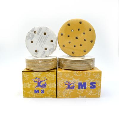 China 5 inch gele 6 holes Automotive Sanding Discs Hook Loop Sanding Disc P120 P600 Te koop
