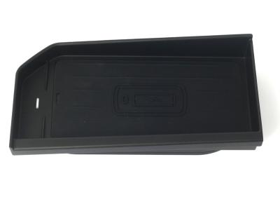 China OE-Fit Car Wireless Charger with qi For RANGEROVER Evoque fast chargers 10W in car chargers with 3 coils à venda