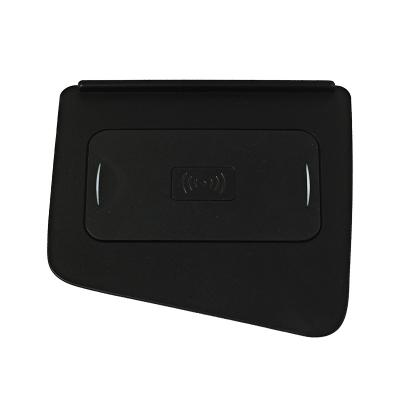 China OE-Fit Car Wireless Charger with qi For TOYOTA HIGHLANDER 15-18 fast chargers 10W in car chargers with 3 coils à venda