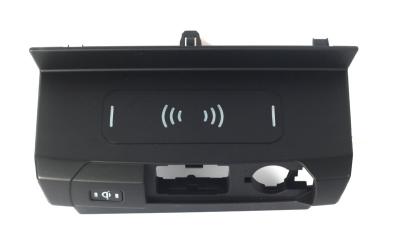 China In Car Wireless Charger with qi For KIA KX1 2018 fast chargers 10W in car chargers with 3 coils à venda