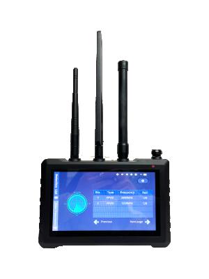 China 1.5km 70MHz-6.2GHz Full-band Drone Detector 500MHz-6GHz FPV Full Coverage Video Captureand Storage 1+N Working Mode With Watches Team Collaboration Portable Design for sale