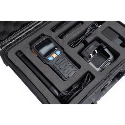 China Handheld Drone Detection 2km Range 70-6200MHz Dual-mode Drone Detector with Super Early Warning and Watch Wide Range of Detection Models Full Frequency Band Coverage for sale