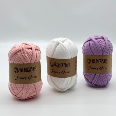 China 1/0.3NM 100% Polyester T Shirt Wool Yarn Fancy Crochet Yarn For Hand Carded Rugs Carpets for sale