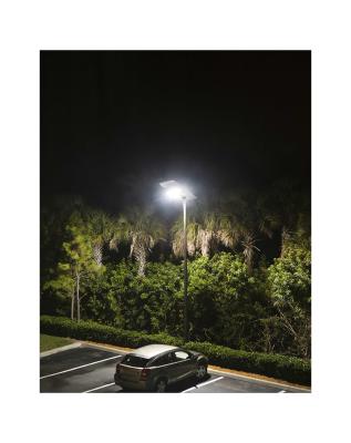 Cina Antiusura 170LM/W Lampione Solare LED 200W 300W 400W Resistente all'umidità in vendita