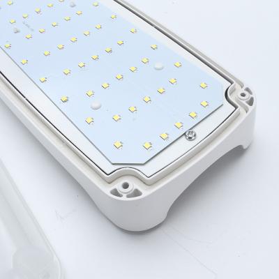 Cina Il LED a prova d'umidità quadrato SPCC accende 220V-240V per l'interno all'aperto in vendita