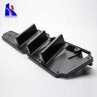 China Peças de plástico moldadas por injeção de alto brilho em material de mistura PC ABS preto à venda