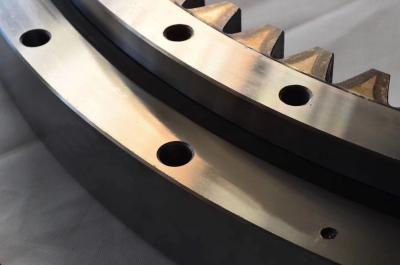 China 21m-25-11100 Slewing Bearing Slewing Ring Excavator PC600 PC650 Te koop
