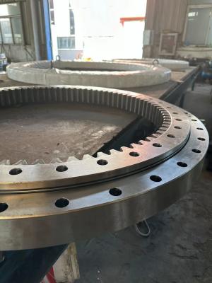 Cina 14520572 SLEWING BEARING SLEWING RING EXCAVATOR EC240B in vendita