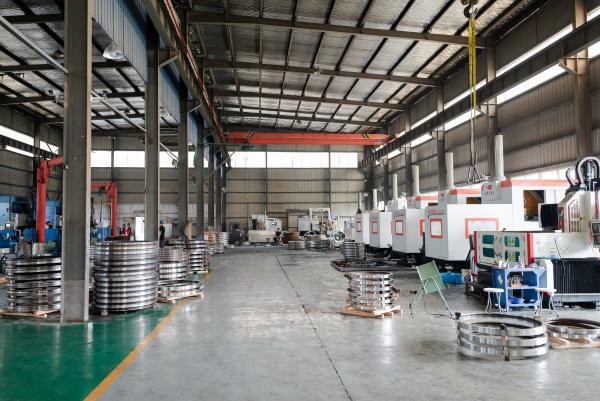 Quality Pre Engineered Three Row Roller Slewing Bearing Ring For PC200-7 Excavator for sale