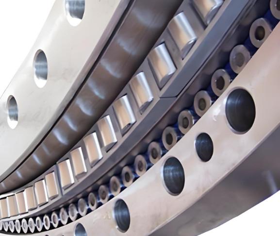 Quality 42CrMo Three Row Roller Slewing Bearing Swing Ring High Precision for sale