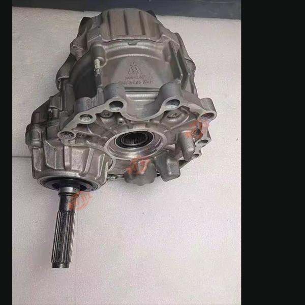 Quality B-e-nz GLK260 transfer case GLK350 GLK300 GLC260 GLC300 Original used auto parts for sale