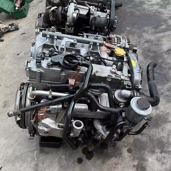 Quality Jiangling Landwind Diesel Used Car Engine 2.4 AWD VM R-425 115kw 3800rpm Second for sale