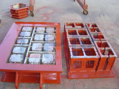 China Hollow Bricks machine molds made by Henan Ling Heng Machinery China for sale