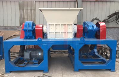 China LHSSM-600 Twin-Shaft Shredder Machine widely used in area of waste plastic, waste rubber, wood, crop for sale