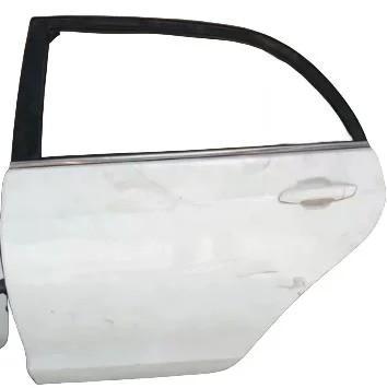 Cina Byd E5 Ricambi originali per auto Casella di marcia Batteria Specchio luce chiave Porta assorbente d'urto in vendita
