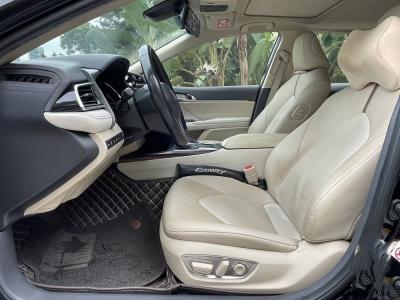 China 2019 Toyota Camry Usado com 131KW de Potência do Motor Excelente Condição e Pronto para Vender à venda