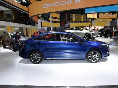 China Fuel type Petrol Engine 2021 Chery Arrizo 5 PLUS 1.5T CVT Smart PLUS 4-door 5-seater car for sale